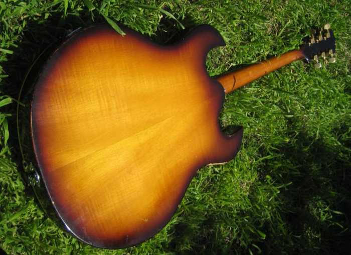 guitarnerd.com.au » More Matons…